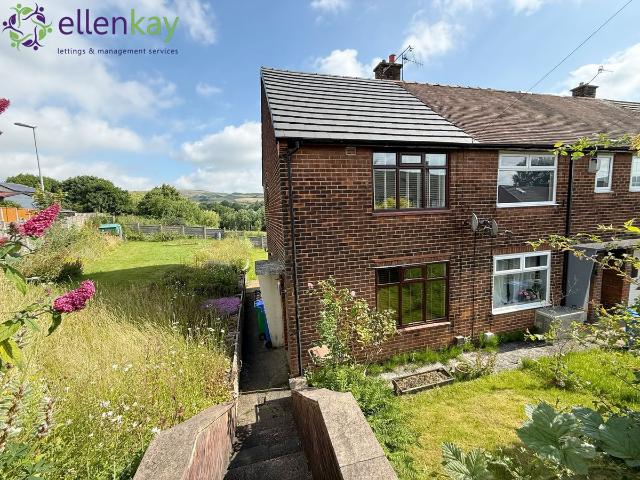 Whalley Avenue, Littleborough OL15, 2 bed town house to rent, £995 pcm | PrimeLocation