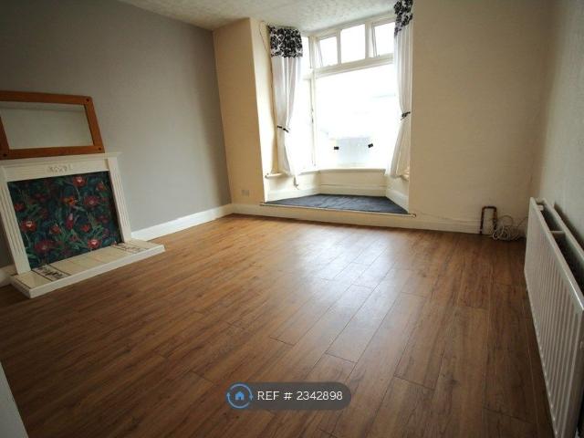 Whalley Road, Clayton Le Moors BB5, 2 bed flat to rent, £600 pcm | PrimeLocation
