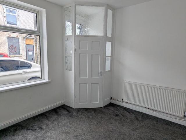 Whalley Street, Burnley, Lancashire BB10, 2 bed terraced house to rent, £575 pcm | PrimeLocation