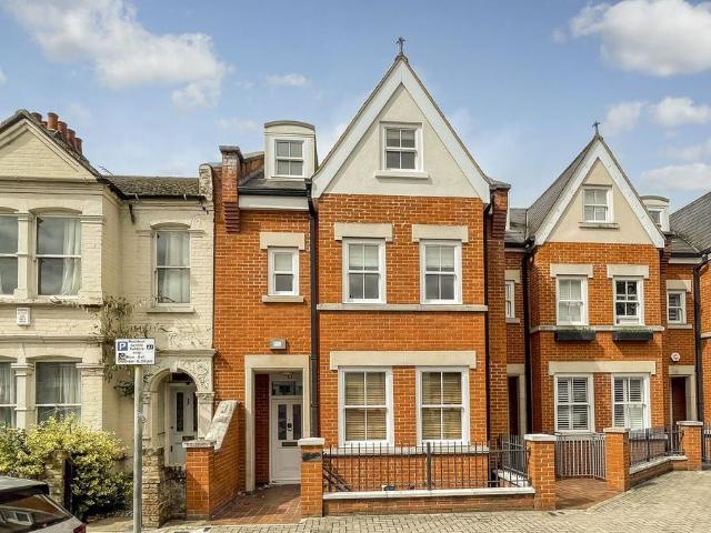 Wharf Terrace, Putney, London, SW15 4 bed house to rent £7,999 pcm £1,846 pw
