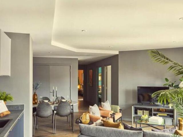 Wharf Approach, Leeds, 3 Bedroom Flat