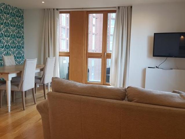 Wharf Approach, Leeds LS1 2 bed apartment to rent £1,495 pcm £345 pw