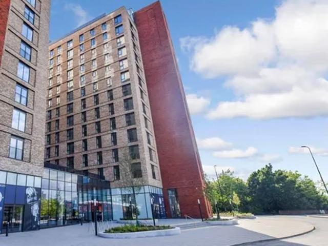 Wharf End, Stretford, M17 1HY, United Kingdom | 2 bed apartment for rent #165474785 | Rentberry