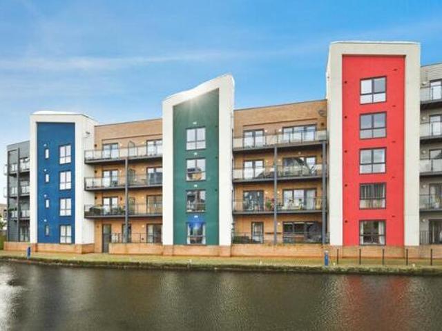 Wharf Road, Chelmsford, 2 Bedroom Flat