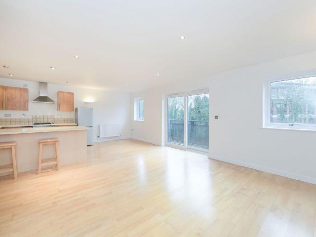 Wharf Road, Dukes Wharf Wharf Road NG7, 2 bed flat to rent, £1,300 pcm | PrimeLocation