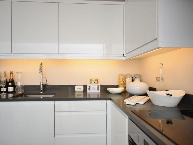 Wharf Road, Guildford GU1, 2 bed bungalow to rent, £2,350 pcm | PrimeLocation