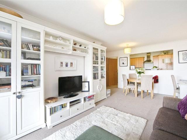 Wharf Road, London N1, 2 bed flat to rent, £2,800 pcm | PrimeLocation