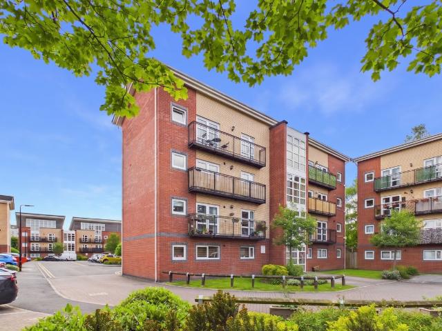 Wharf Road, Sale M33, 2 bed flat to rent, £1,300 pcm | PrimeLocation