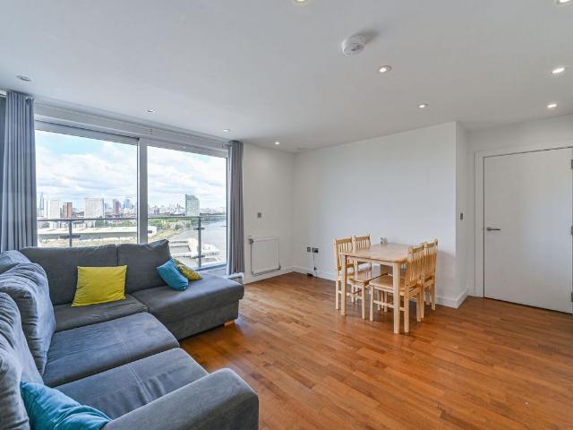 Wharf Street, Deptford, London SE8, 2 bed flat to rent, £2,200 pcm | PrimeLocation