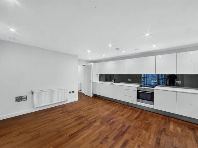 Wharf Street, London SE8, 2 bed flat to rent, £2,200 pcm | PrimeLocation