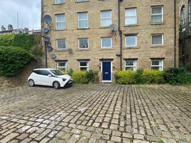 Wharf Street, Sowerby Bridge HX6, 2 bed flat to rent, £650 pcm | PrimeLocation