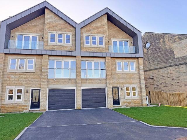 Wharfe View, Burley in Wharfedale. 4 bed semi detached house to rent £3,500 pcm £808 pw