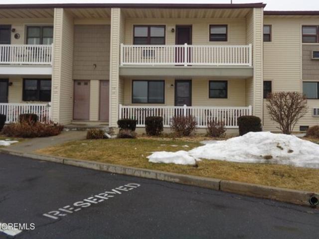 Wharfside Dr, Monmouth Beach, Condo For Sale
