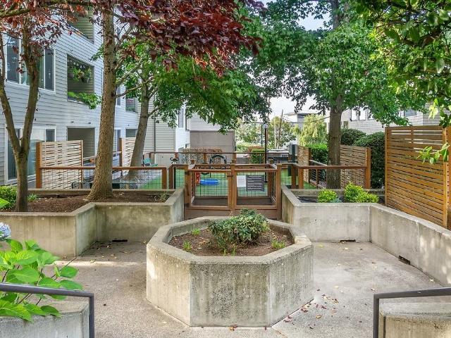 Wharfside Pointe 2 Bedroom Apartment for Rent at 3827 14th Ave W, Seattle, WA 98119 North Queen Anne