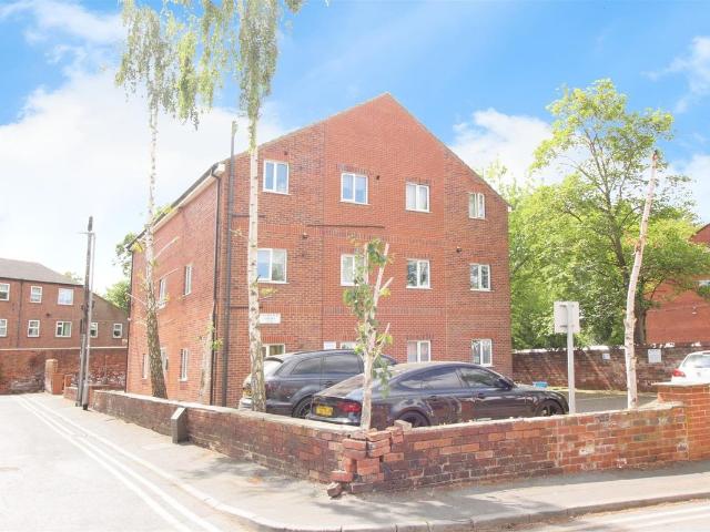 Wheaton Avenue, Leeds LS15, 2 bed flat to rent, £895 pcm | PrimeLocation