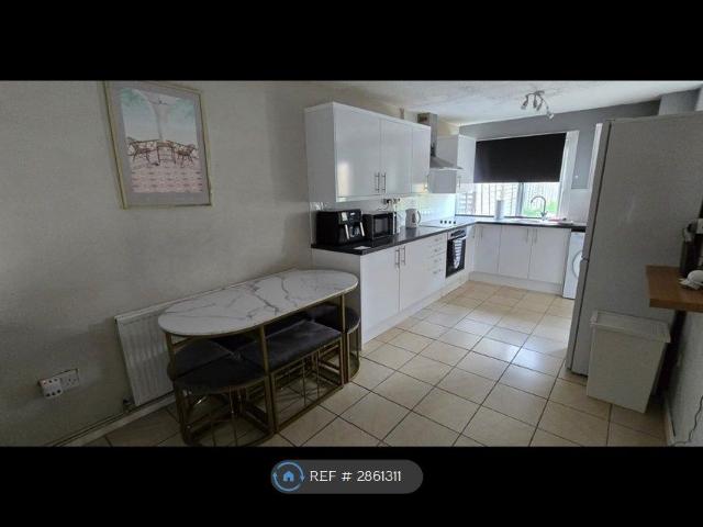 Wheatcroft Drive, Birmingham B37, Room to rent, £460 pcm | PrimeLocation