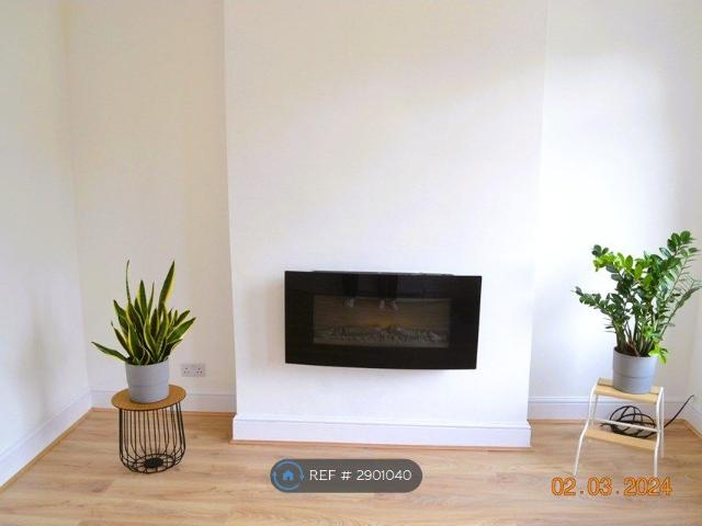 Wheatcroft Road, Rawmarsh, Rotherham S62, 2 bed terraced house to rent, £850 pcm | PrimeLocation