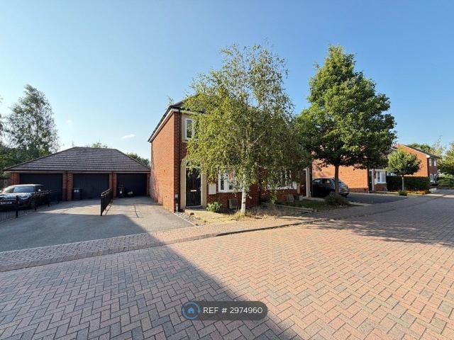 Wheatcroft Way, Swindon SN1, 3 bed semi detached house to rent, £1,700 pcm | PrimeLocation