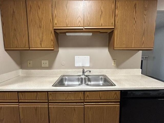 Wheaten Place 10919 Cottonwood Lane 2 Bedroom Apartment for Rent at 10919 Cottonwood Ln, Omaha, NE 68164