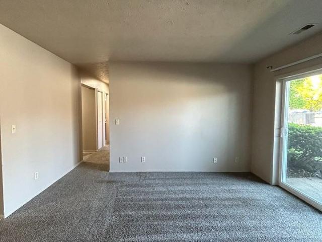 Wheaten Place 10919 Cottonwood Lane 2 Bedroom Apartment for Rent at 10919 Cottonwood Ln, Omaha, NE 68164