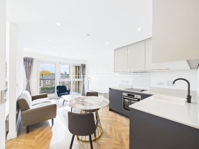 Wheatfield Way, Yorke House KT1, Studio to rent, £1,800 pcm | PrimeLocation