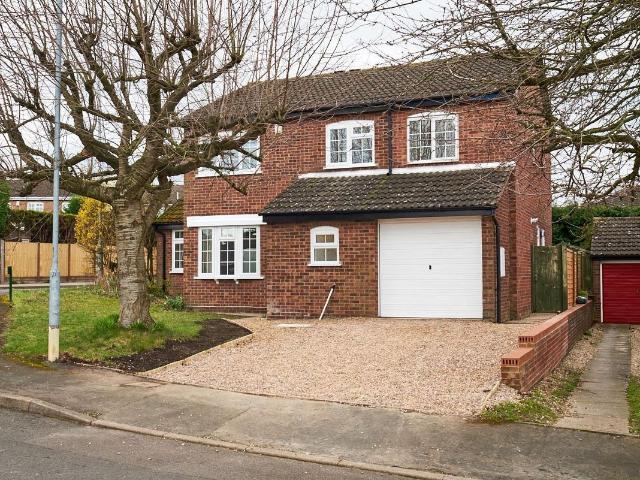 Wheatland Close, Oadby LE2, 5 bed detached house to rent, £1,850 pcm | PrimeLocation