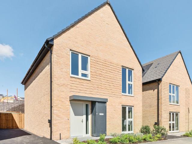 Wheatley Carr, Nelson, BB9 4 bed house to rent £1,675 pcm £387 pw