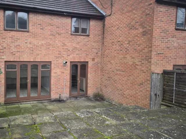 Wheatley Close, London, NW4 4LG, United Kingdom | 5 bed townhouse for rent #168064935 | Rentberry