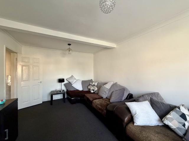 Wheatley Crescent UB3, 4 bed end terrace house to rent, £2,800 pcm | PrimeLocation