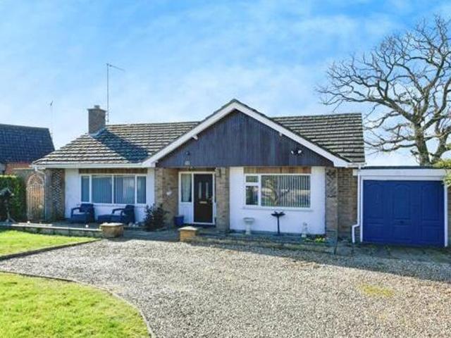 Wheatley Drive, North Wootton, 2 Bedroom Detached