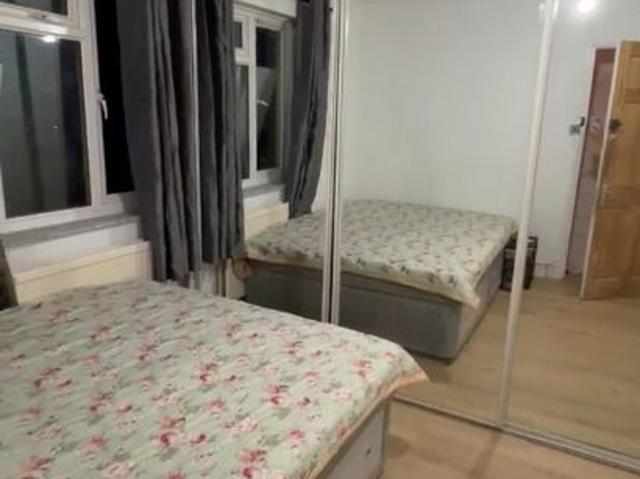 Wheatley Road, Isleworth TW7, Room to rent, £800 pcm | PrimeLocation