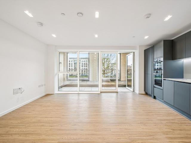 Wheatstone Gardens, London W10, 2 bed flat to rent, £3,532 pcm | PrimeLocation