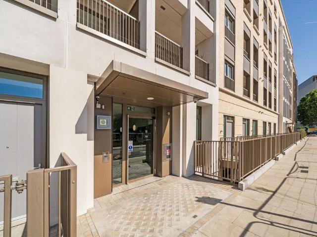 Wheatstone Gardens, LONDON W10 2 bed flat to rent £3,750 pcm £865 pw