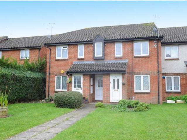 Wheatsheaf Close, Northolt, Middlesex UB5, 1 bed flat to rent, £1,400 pcm | PrimeLocation