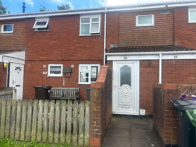 Wheatsheaf Road, Wolverhampton WV8, 2 bed maisonette to rent, £850 pcm | PrimeLocation