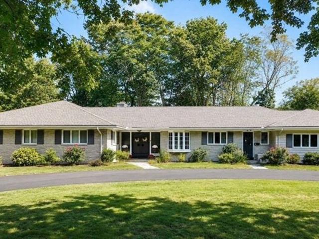 Wheel Meadow Dr, Longmeadow, Home For Sale
