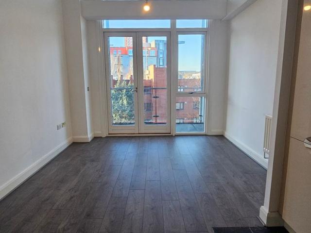 Wheeleys Lane, Birmingham B15, 1 bed flat to rent, £900 pcm | PrimeLocation