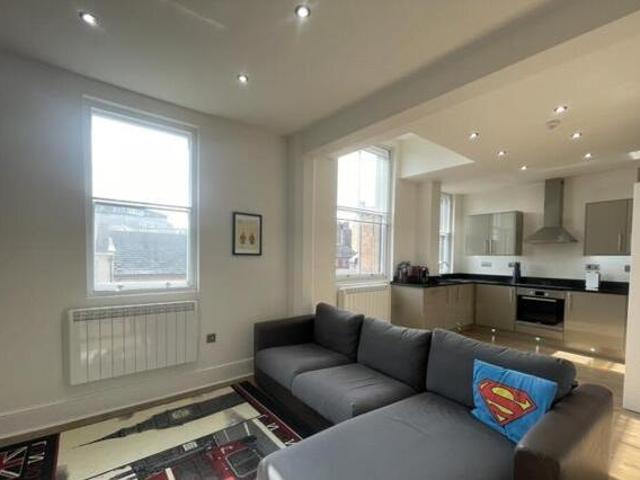 Wheeler Gate House, Nottingham, 3 Bedroom Flat