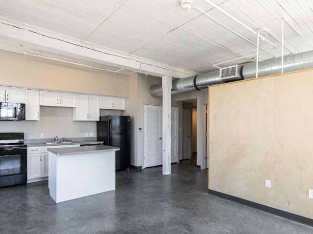 Wheelhouse Lofts 2 Bedroom Apartment for Rent at 210 Wayne Ave, Dayton, OH 45402 Oregon