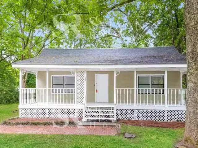 Where Charm Meets Comfort 170 Ridgecrest Way