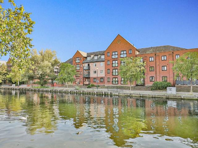 Wherry Road, Norwich NR1, 2 bed flat to rent, £1,500 pcm | PrimeLocation