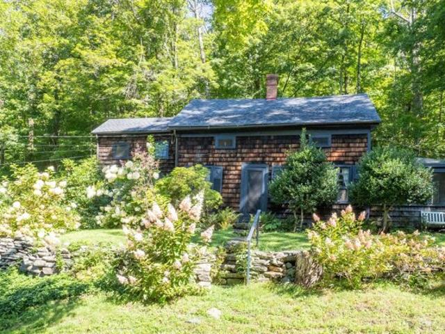 Whitcomb Hill Rd, Cornwall, Home For Sale