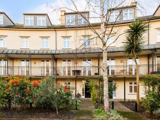 Whitcome Mews, Richmond, Surrey 5 bed terraced house to rent £12,500 pcm £2,885 pw