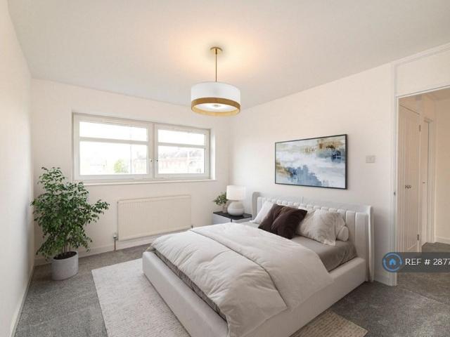 Whitchurch Court, London, SW17 2 bed flat to rent £2,370 pcm £547 pw