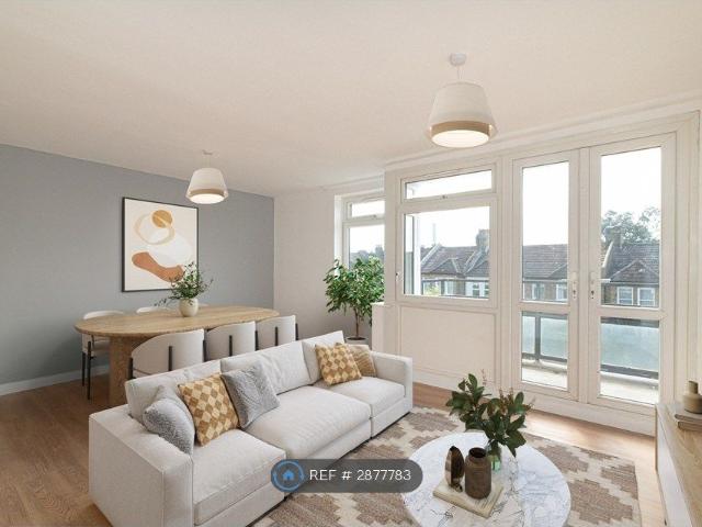 Whitchurch Court, London SW17, 3 bed flat to rent, £2,595 pcm | PrimeLocation