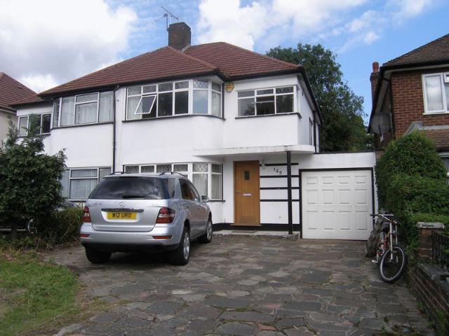 Whitchurch Lane, Edgware HA8 3 bed semi detached house to rent £2,750 pcm £635 pw