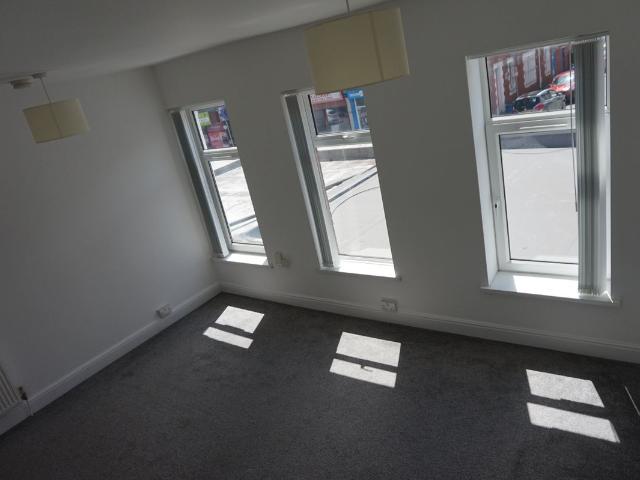 Whitchurch Road, Cardiff CF14, 2 bed flat to rent, £995 pcm | PrimeLocation
