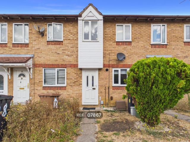 Whitacre, Peterborough PE1, 2 bed terraced house to rent, £895 pcm | PrimeLocation