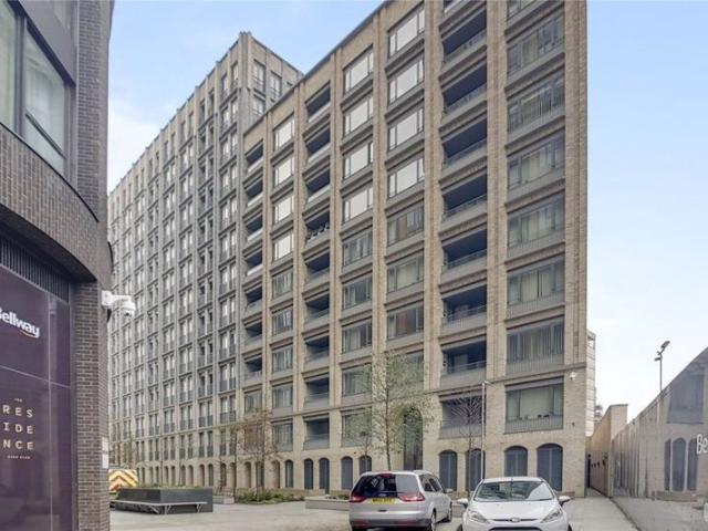 Whitbread House, Charles Clowes Walk SW11, 2 bed flat to rent, £2,725 pcm | PrimeLocation