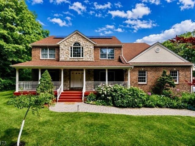 White Tail Ct, Hardyston, Home For Sale